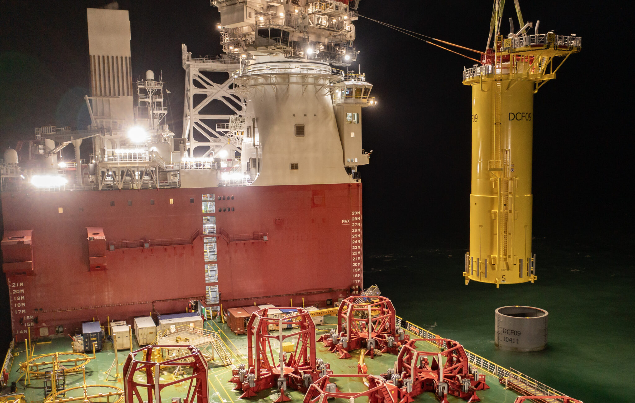 Dogger Bank Wind Farm and Seaway7 mark completion of all foundations on ...